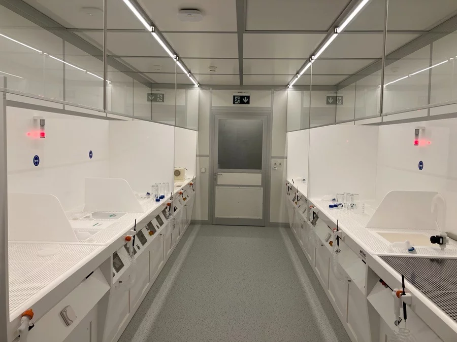 PICO Cleanroom | Laboratory for Nano and Quantum Technologies | PSI